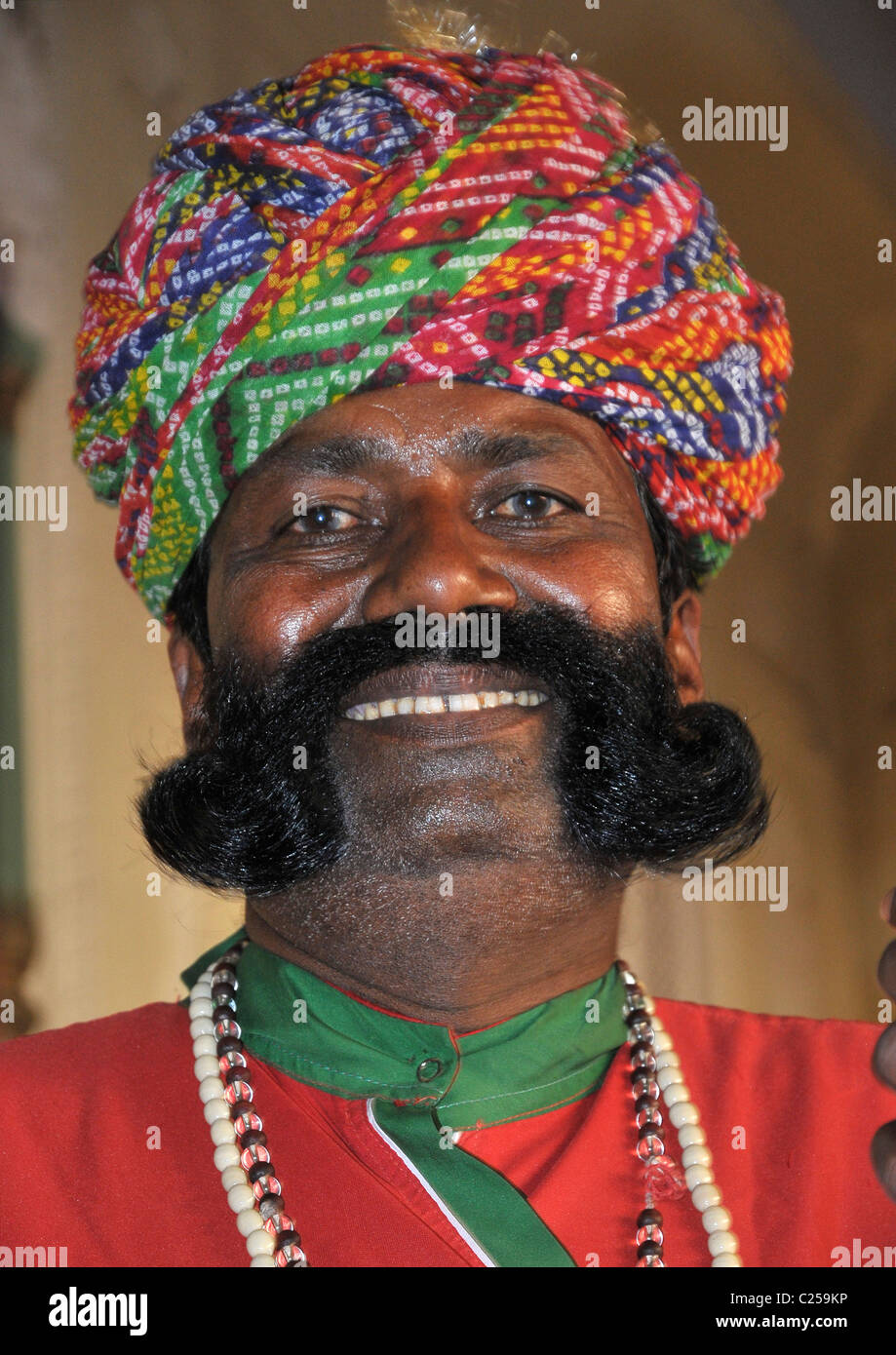 Faces of india hi-res stock photography and images - Alamy