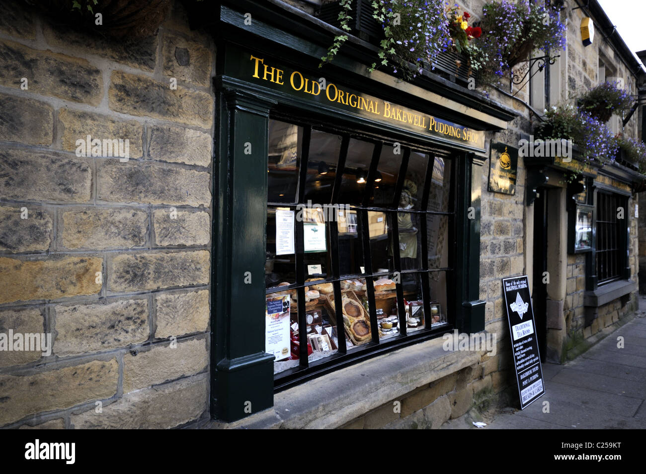 Bakewell Pudding Shop - Peak District Stock Photo - Alamy