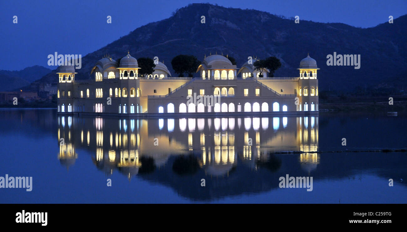 Floating Palace High Resolution Stock Photography and Images - Alamy
