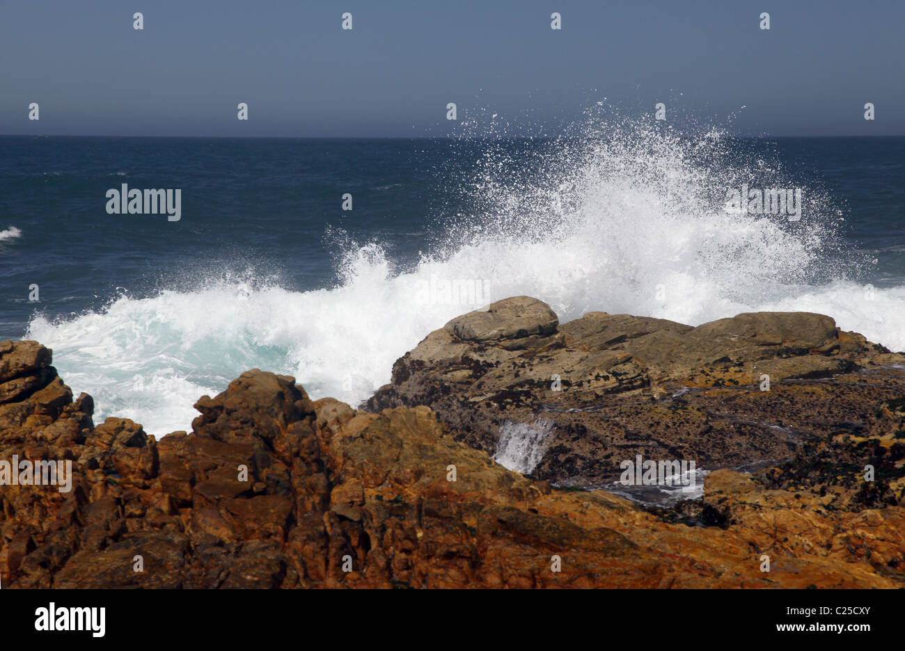 GINGER ROCKS & INDIAN OCEAN CAPE ST. FRANCIS EASTERN CAPE SOUTH AFRICA ...