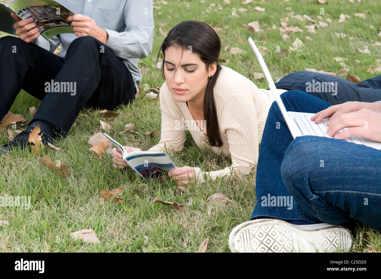Lady, woman, girl, sit, sited, down, view, read, reading, using ...