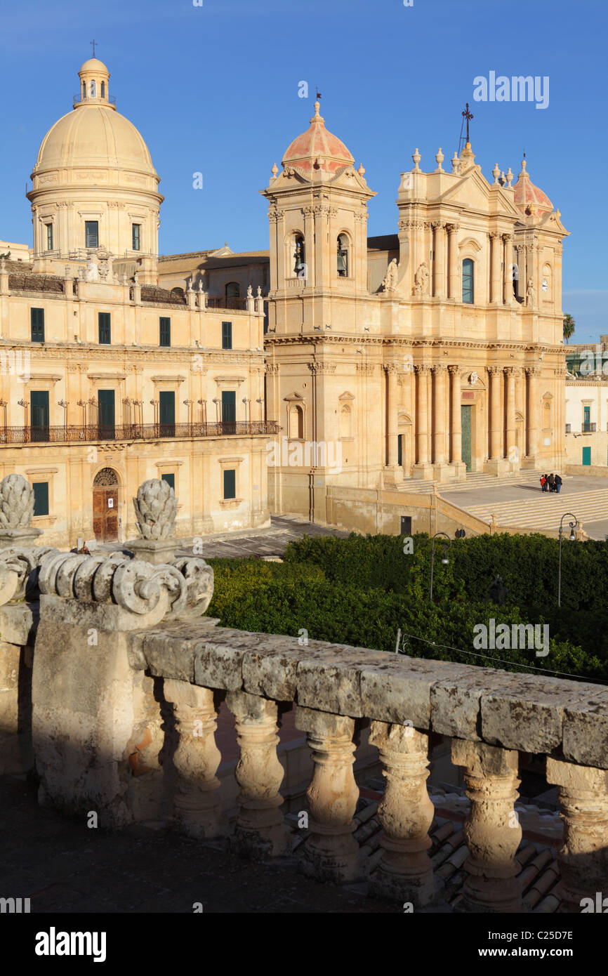 Duomo cathedral and terrace hi-res stock photography and images - Alamy