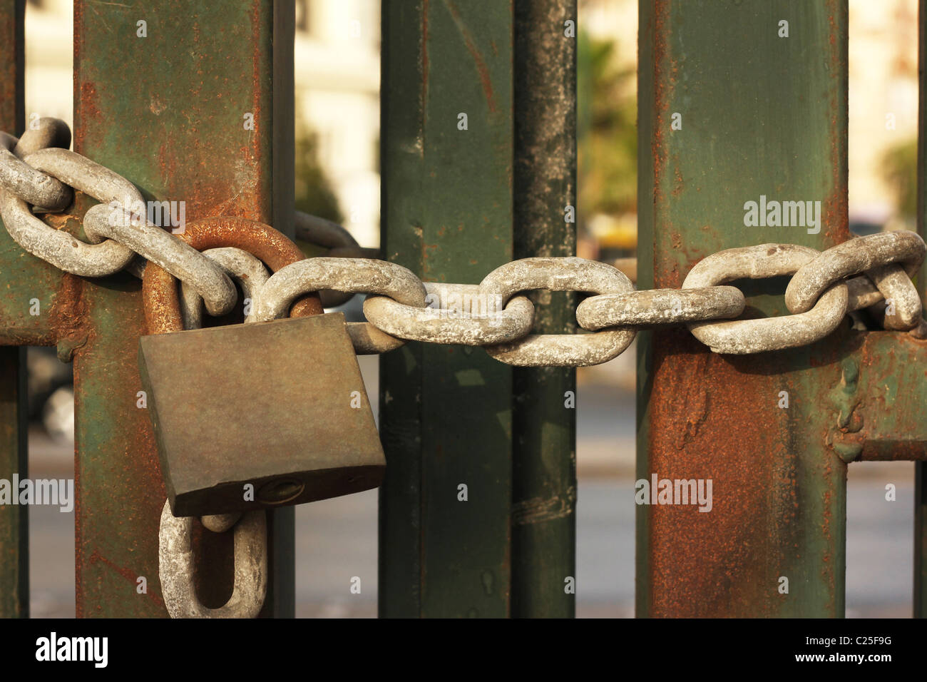 Chained gate hi-res stock photography and images - Alamy