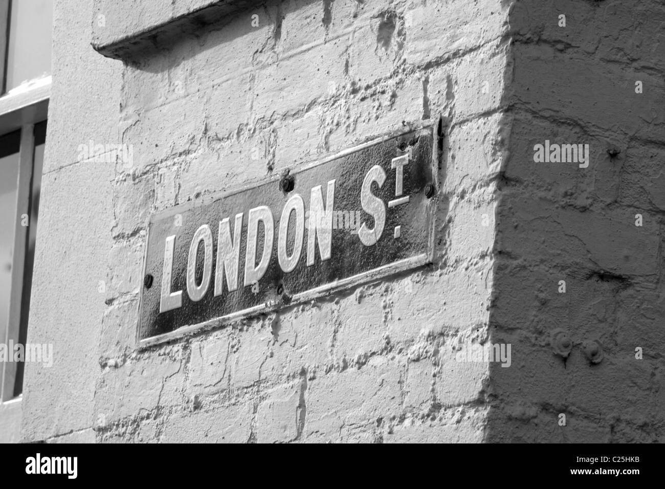 London Street street sign in Reading UK Stock Photo - Alamy