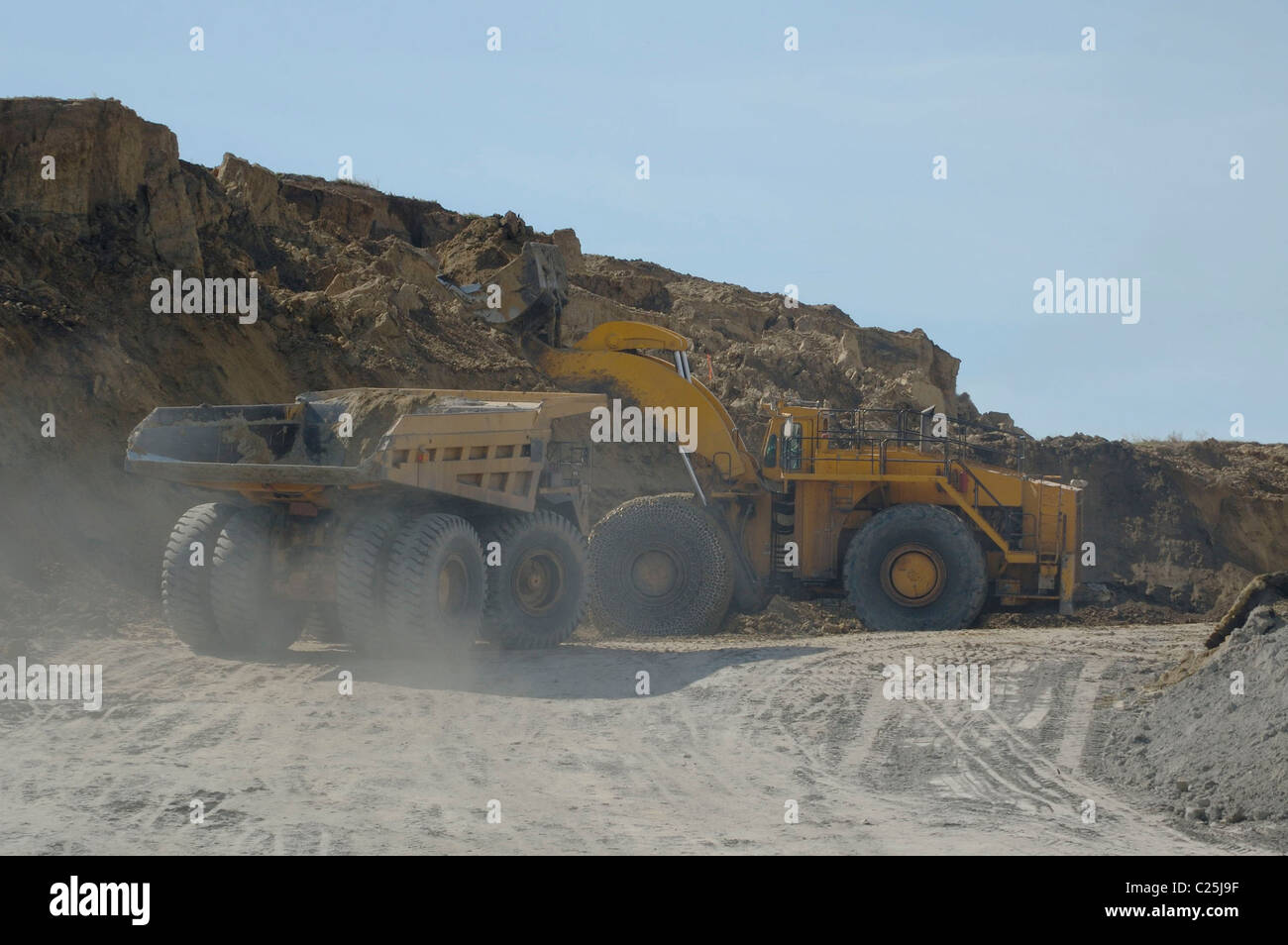 Mining vehicles hi-res stock photography and images - Alamy