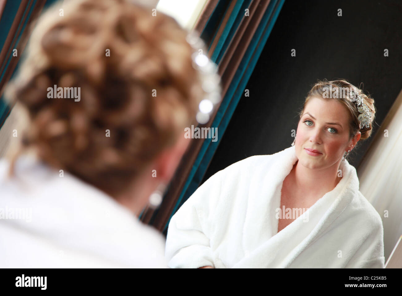 British wedding in hotel hi-res stock photography and images - Alamy