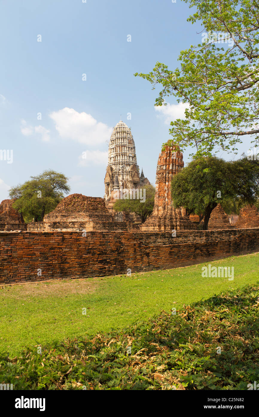 Chedis of Wat Phra Ram at the World Heritage Site of Temple Ruins in ...