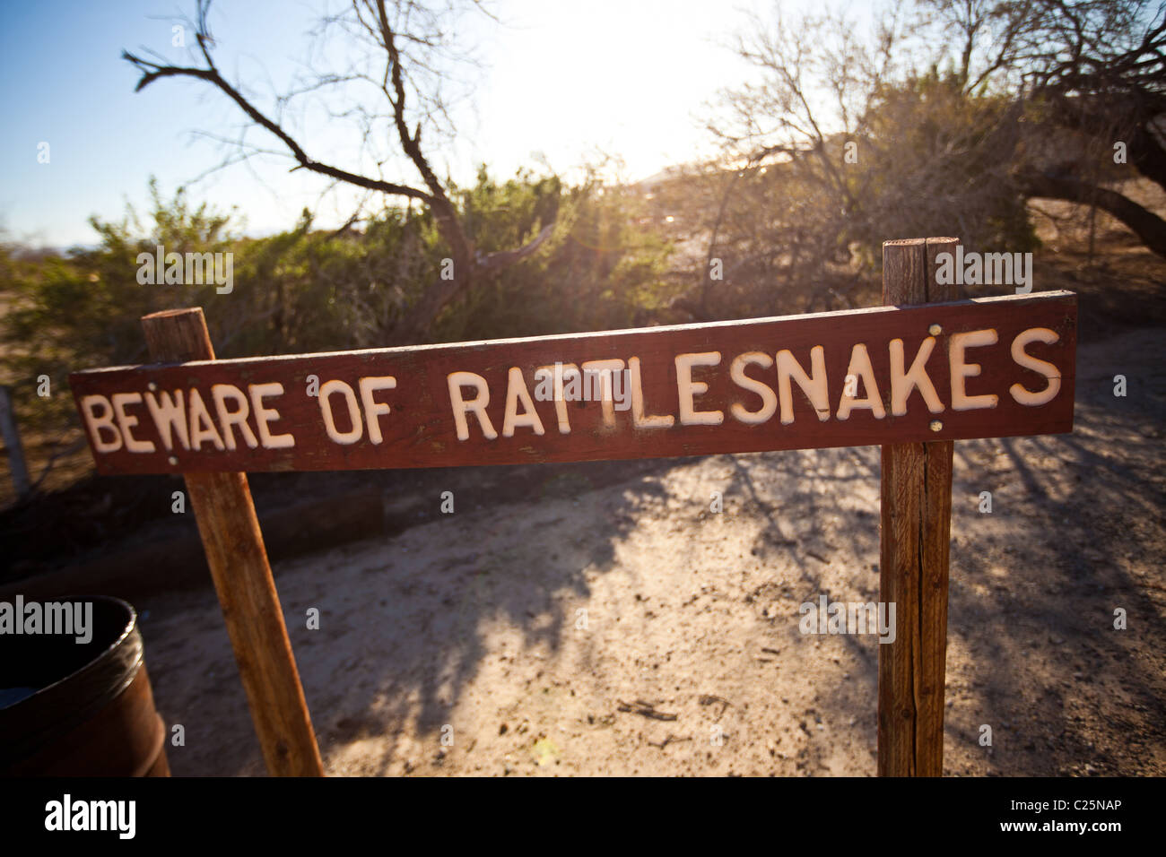Rattlesnake warning sign hi-res stock photography and images - Alamy