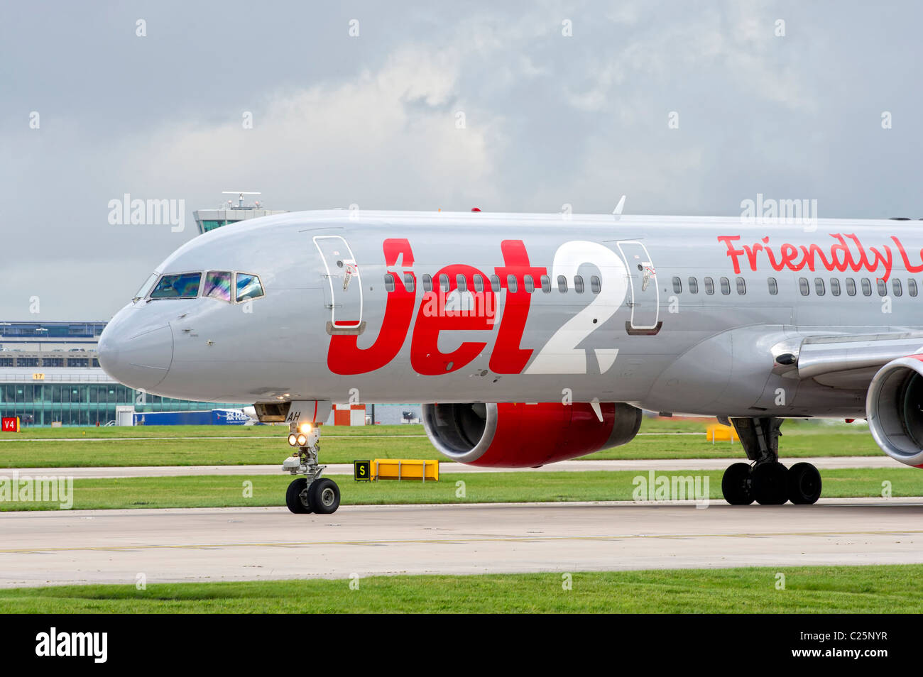 Jet2 aircraft hi-res stock photography and images - Alamy