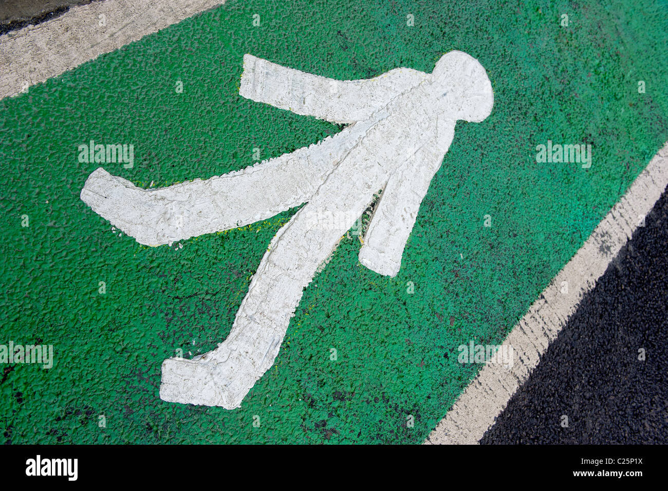 Pedestrian walkway sign hi-res stock photography and images - Alamy