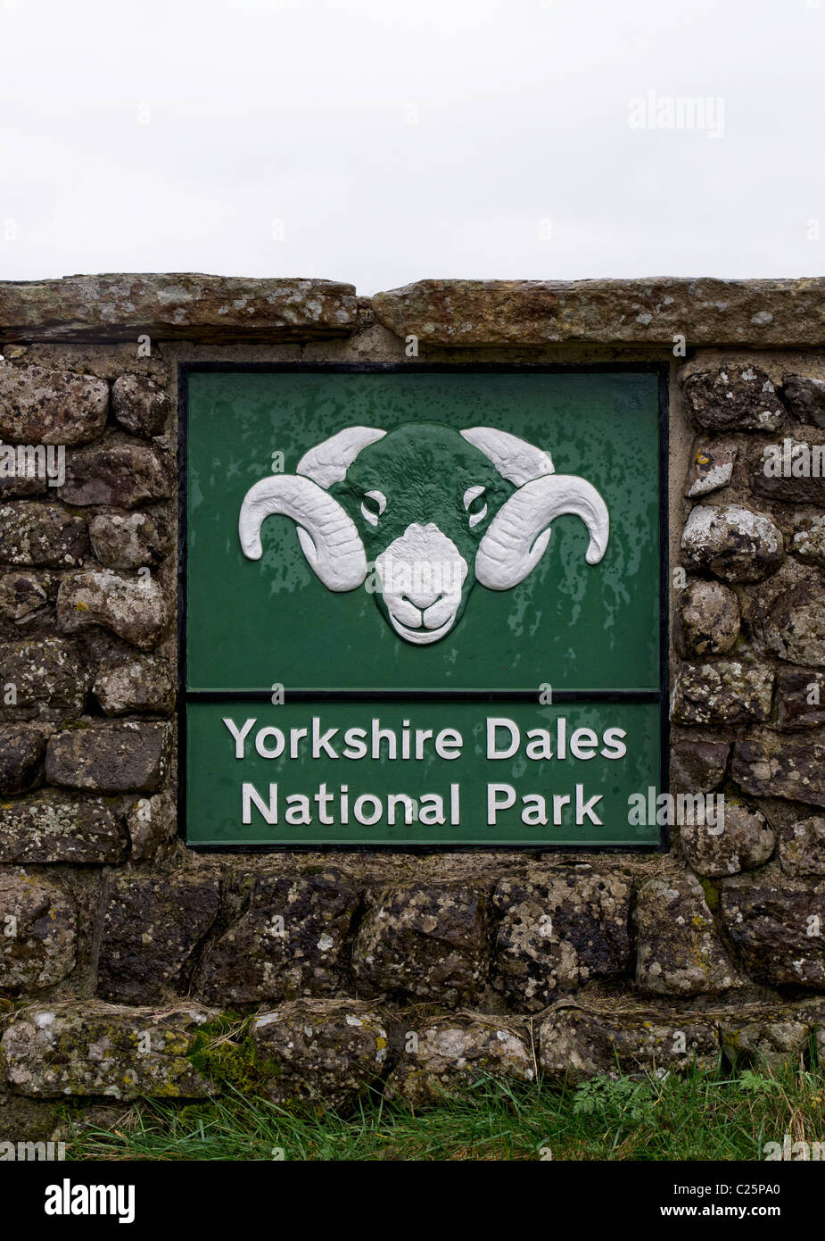 National parks signs uk hi-res stock photography and images - Alamy