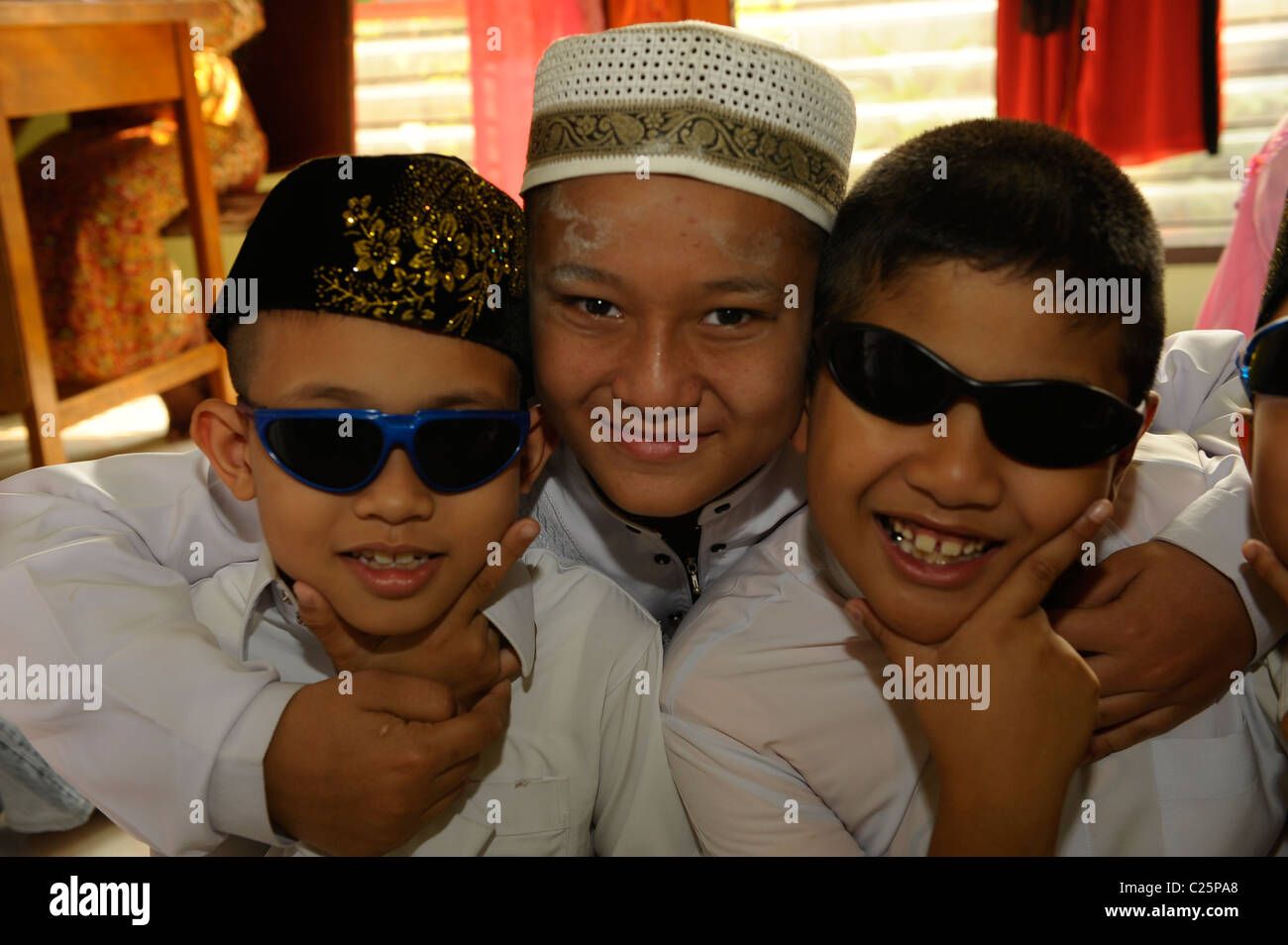 happy muslim children at islamic school, bangkok, Thailand Stock Photo ...