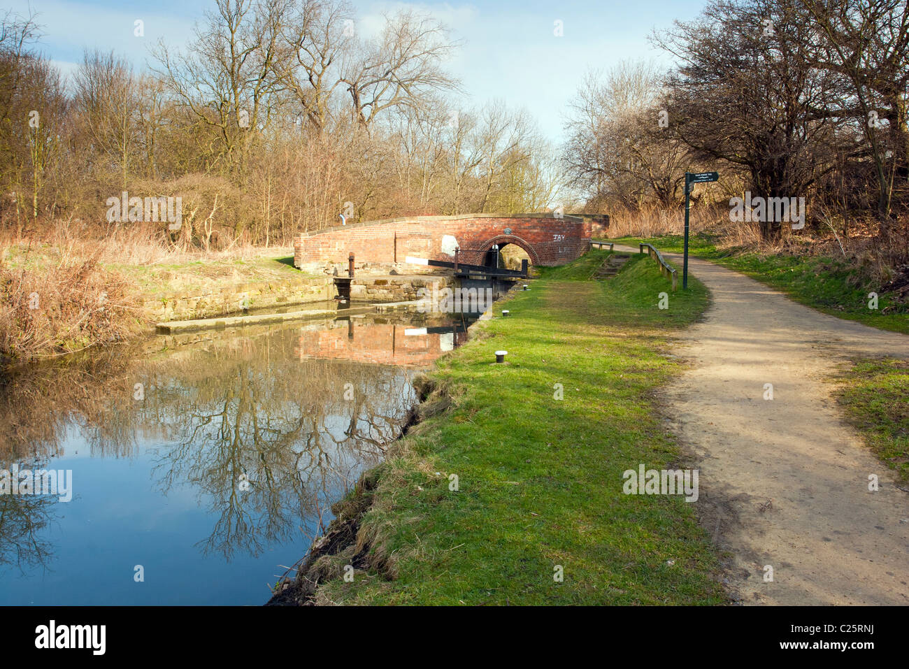 Chesterfield Canal, Derbyshire, England Stock Photo - Alamy