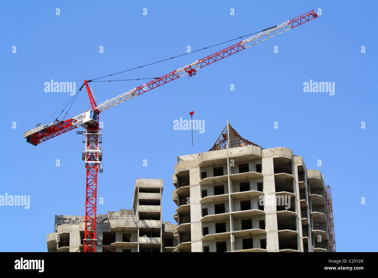 Skyscraper crane hi-res stock photography and images - Alamy