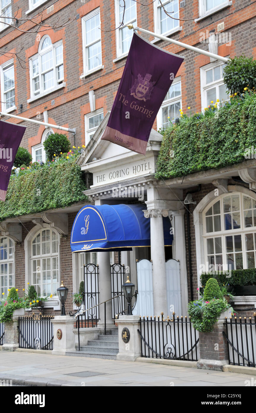 Hotel victoria palace hi-res stock photography and images - Alamy