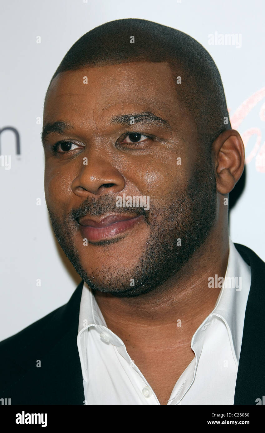 TYLER PERRY CINEMACON BIG SCREEN ACHIEVEMENT AWARDS LAS VEGAS NEVADA ...