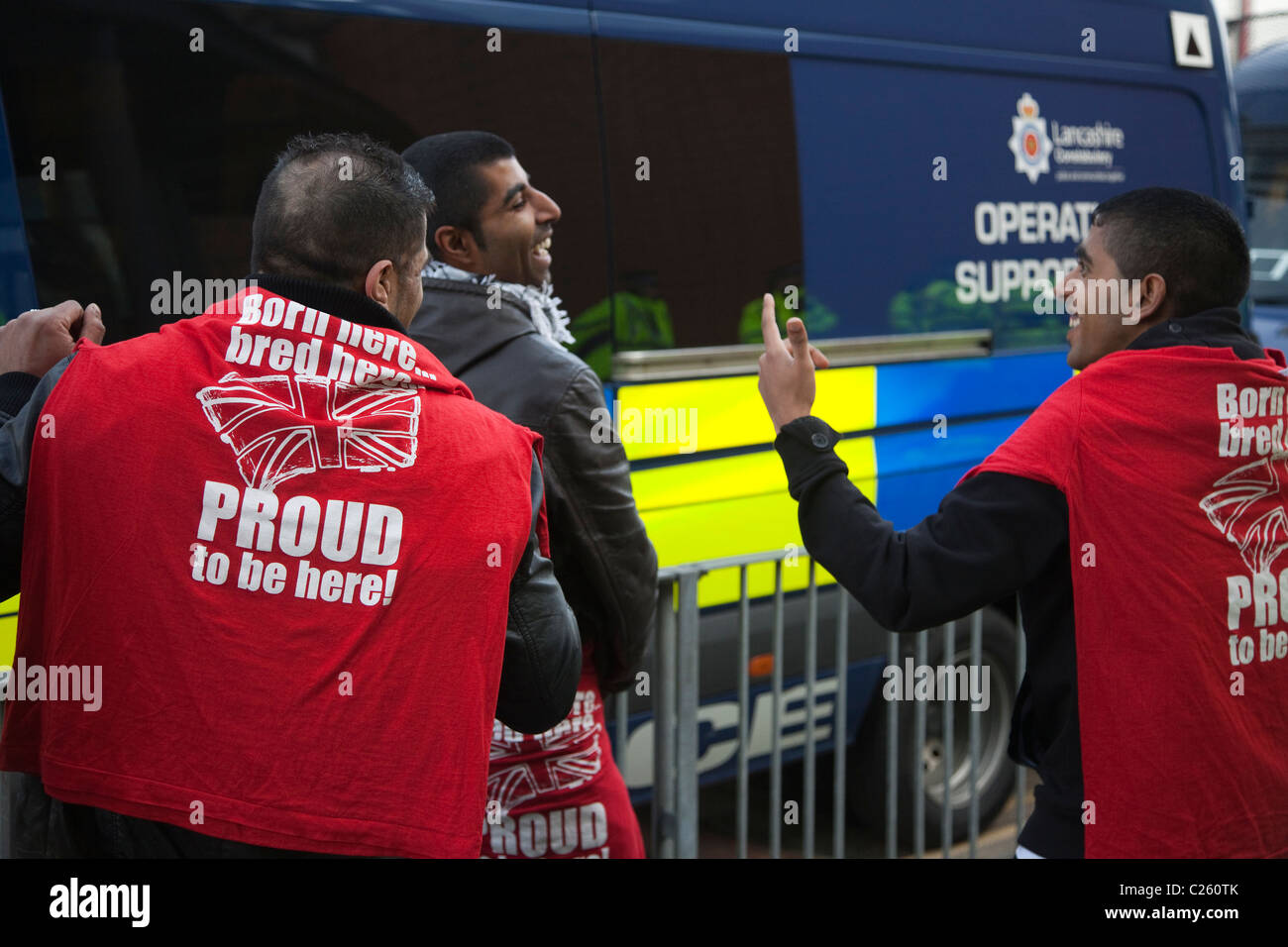 English defence racism hi-res stock photography and images - Alamy