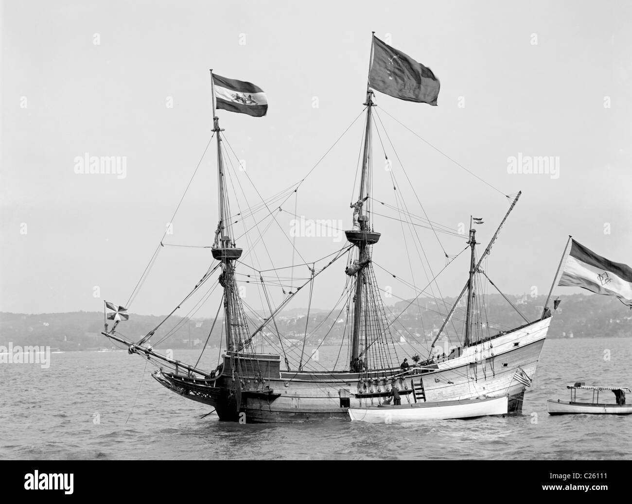 Henry Hudson Ship Half Moon High Resolution Stock Photography and ...
