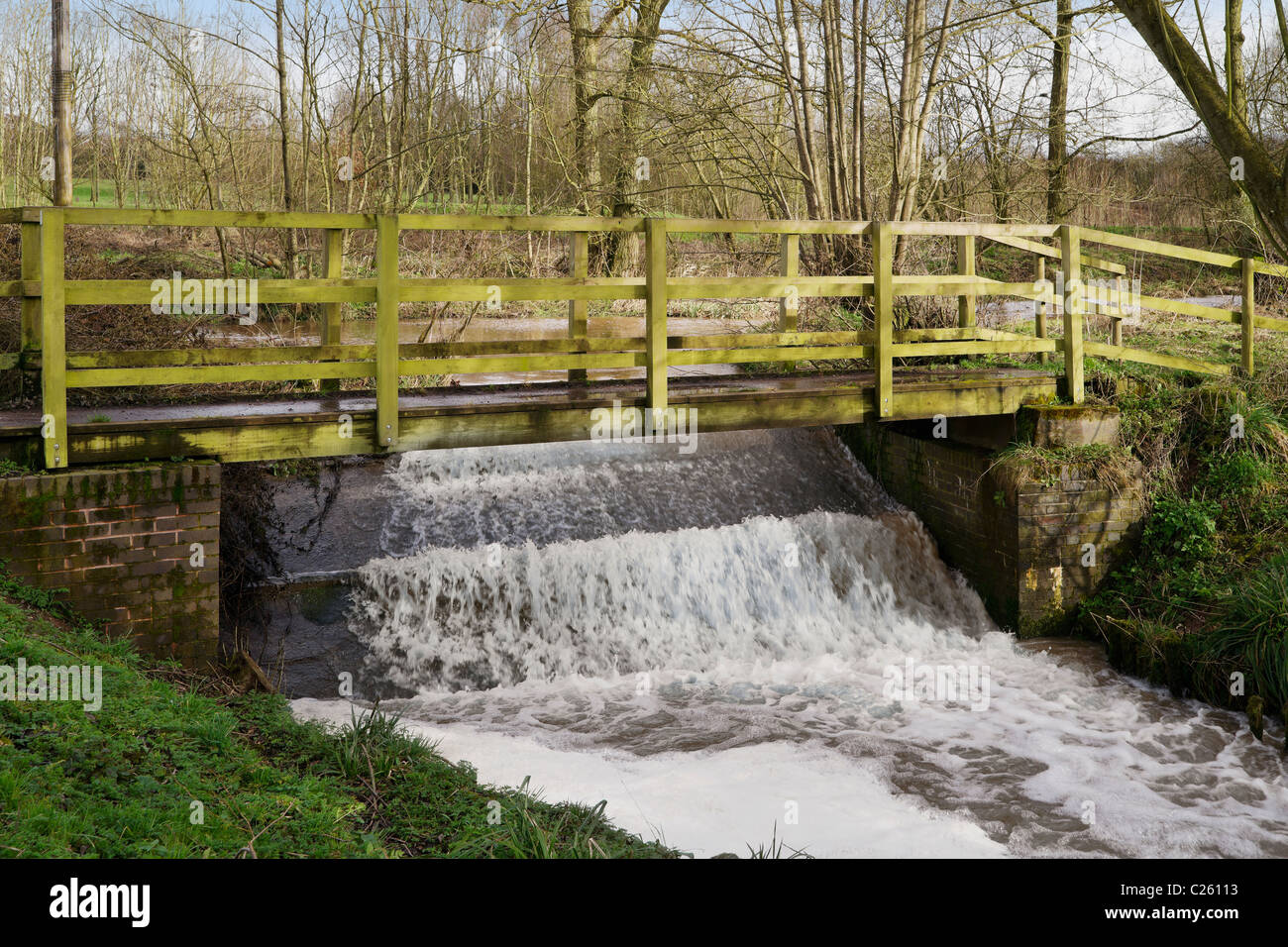 Tumbling weir hi-res stock photography and images - Alamy