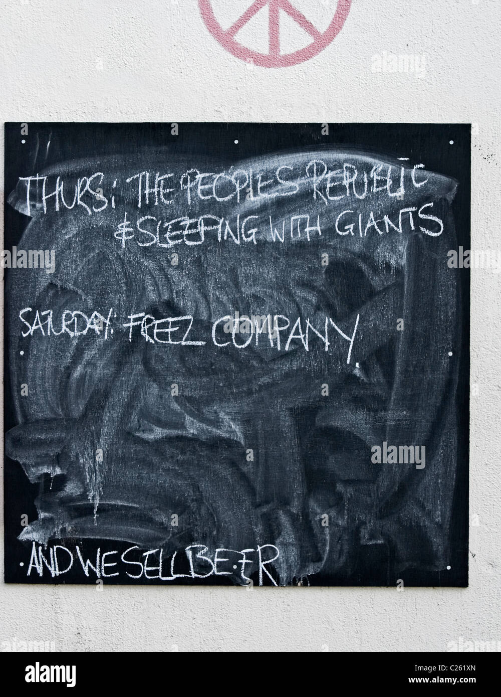 Pub advertising board hi-res stock photography and images - Alamy