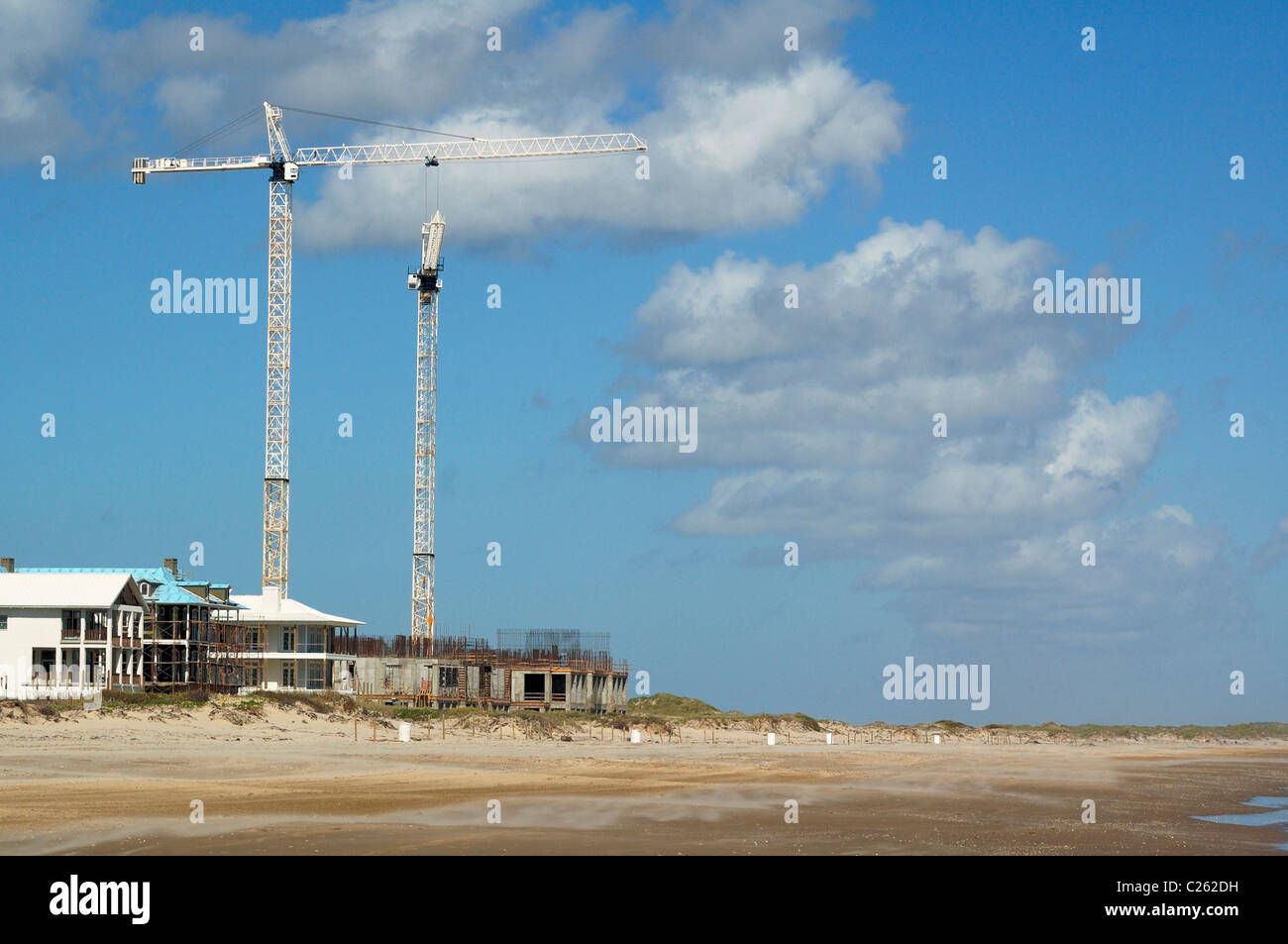 Construction beach hi-res stock photography and images - Alamy
