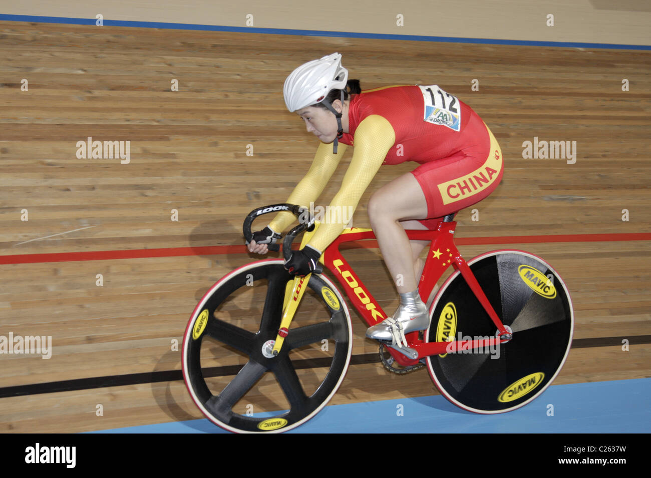 Sprinters track cyclist hi-res stock photography and images - Alamy