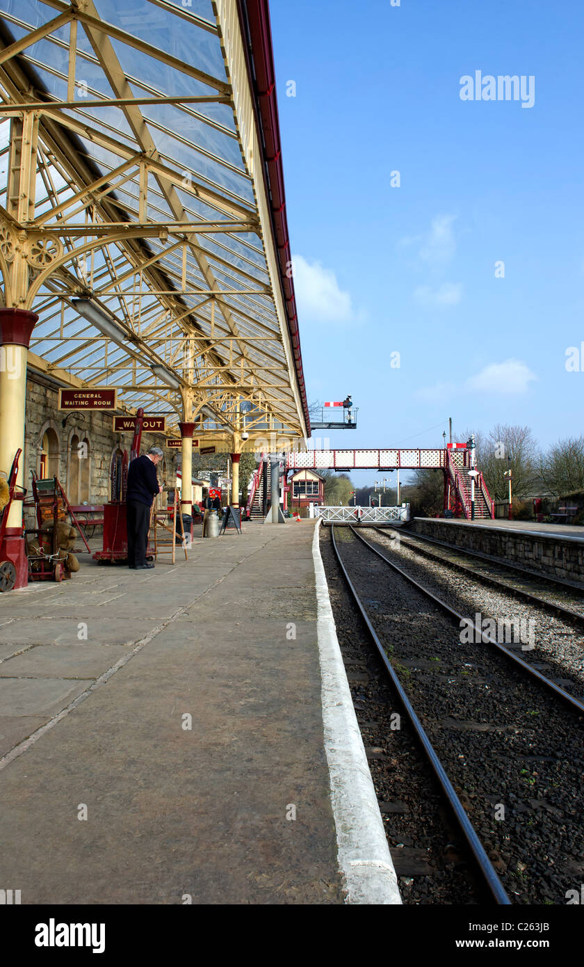 The platform at Ramsbottom Railway Station on the East Lancs Railway ...