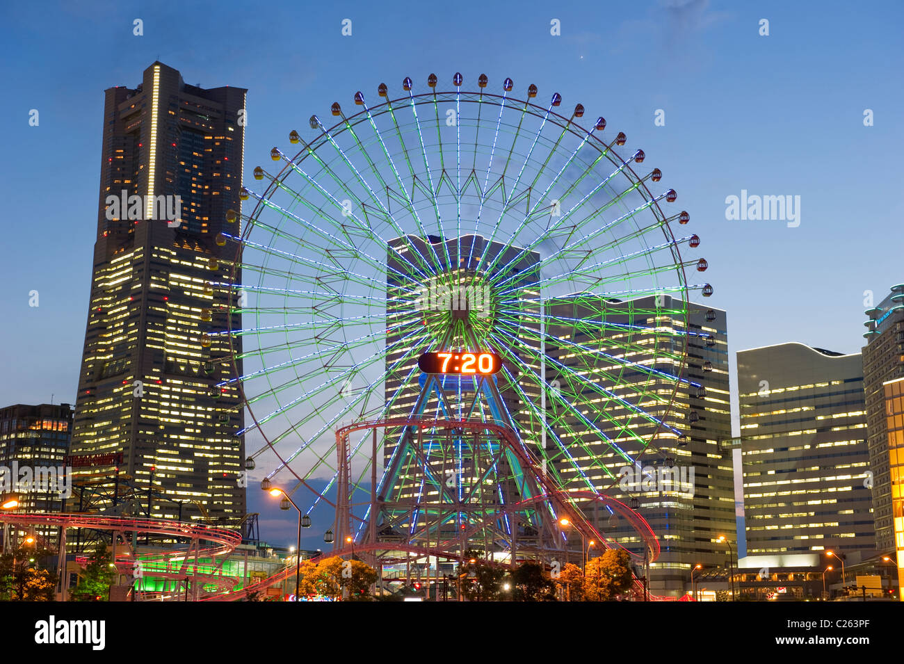 Yokohama Skyline at Dusk Stock Photo - Alamy
