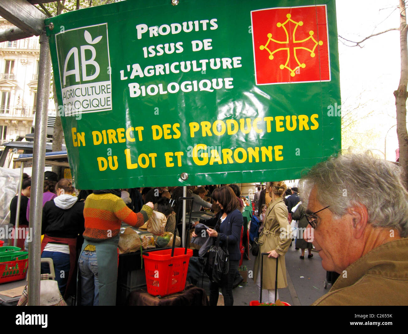 Outdoor french farmers food market agriculture hi-res stock photography ...