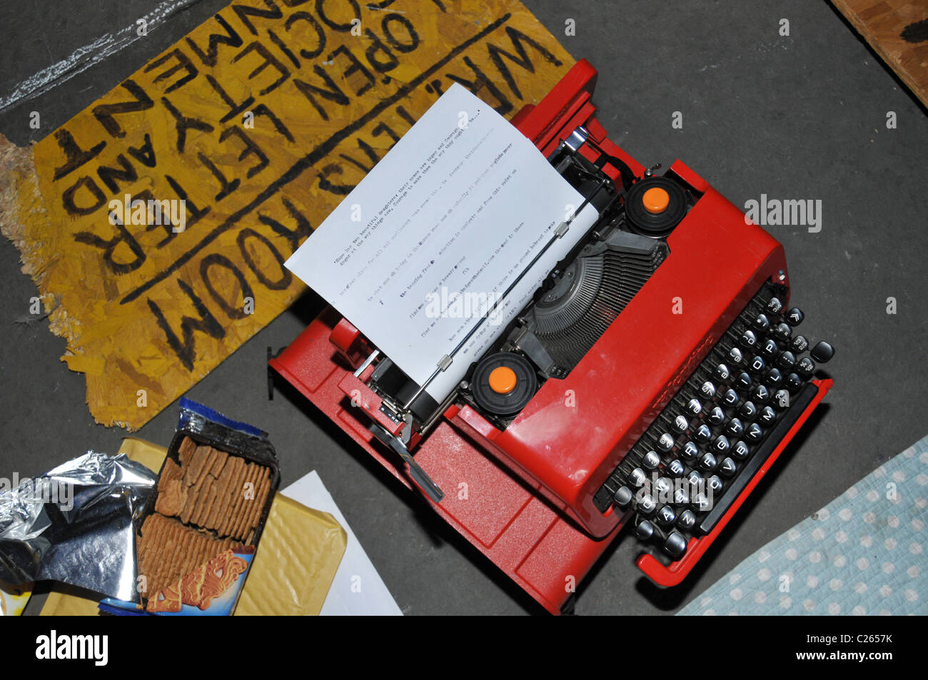 Anarchists camp tents Trafalgar Square protest bolshevism Stock Photo ...