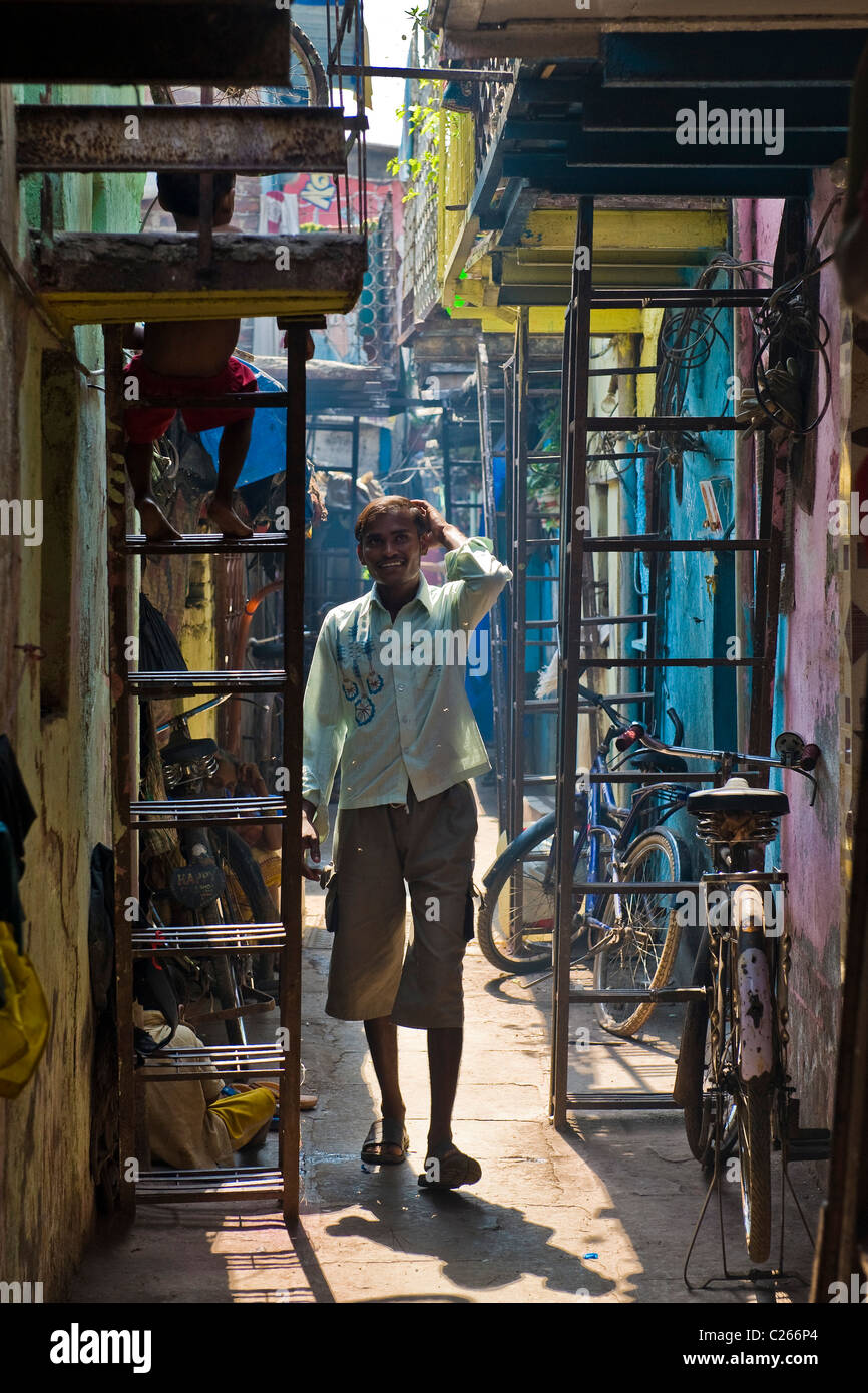 Mumbai bombay slum near colaba hi-res stock photography and images - Alamy