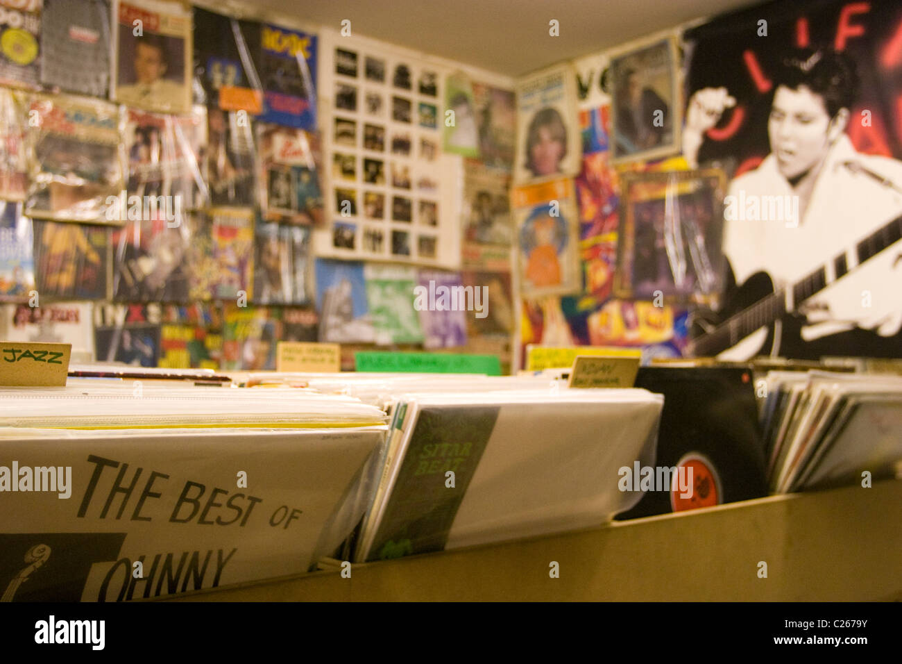 Soho record shop london hi-res stock photography and images - Alamy