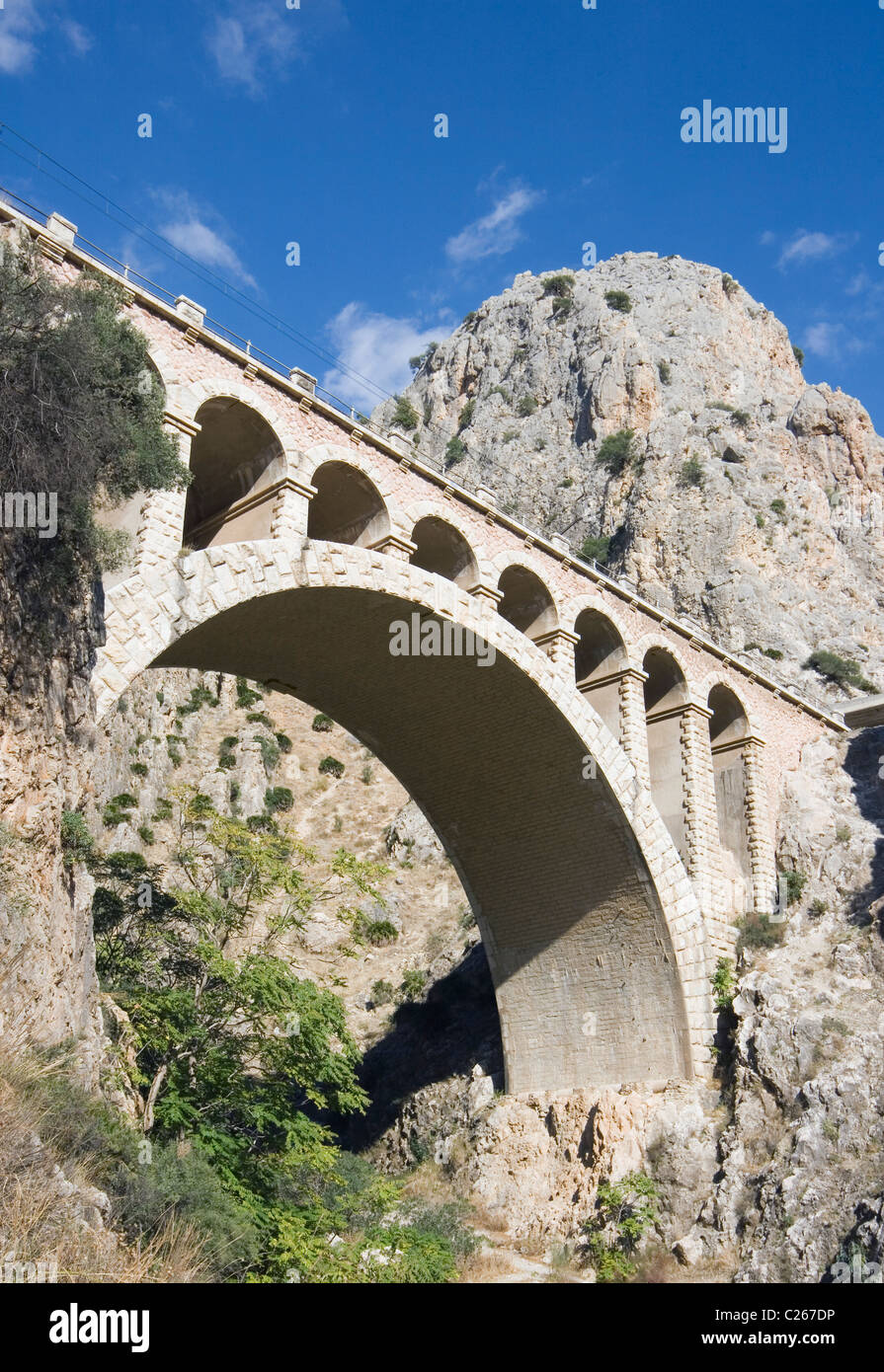 Railway bridge viaduct hi-res stock photography and images - Alamy