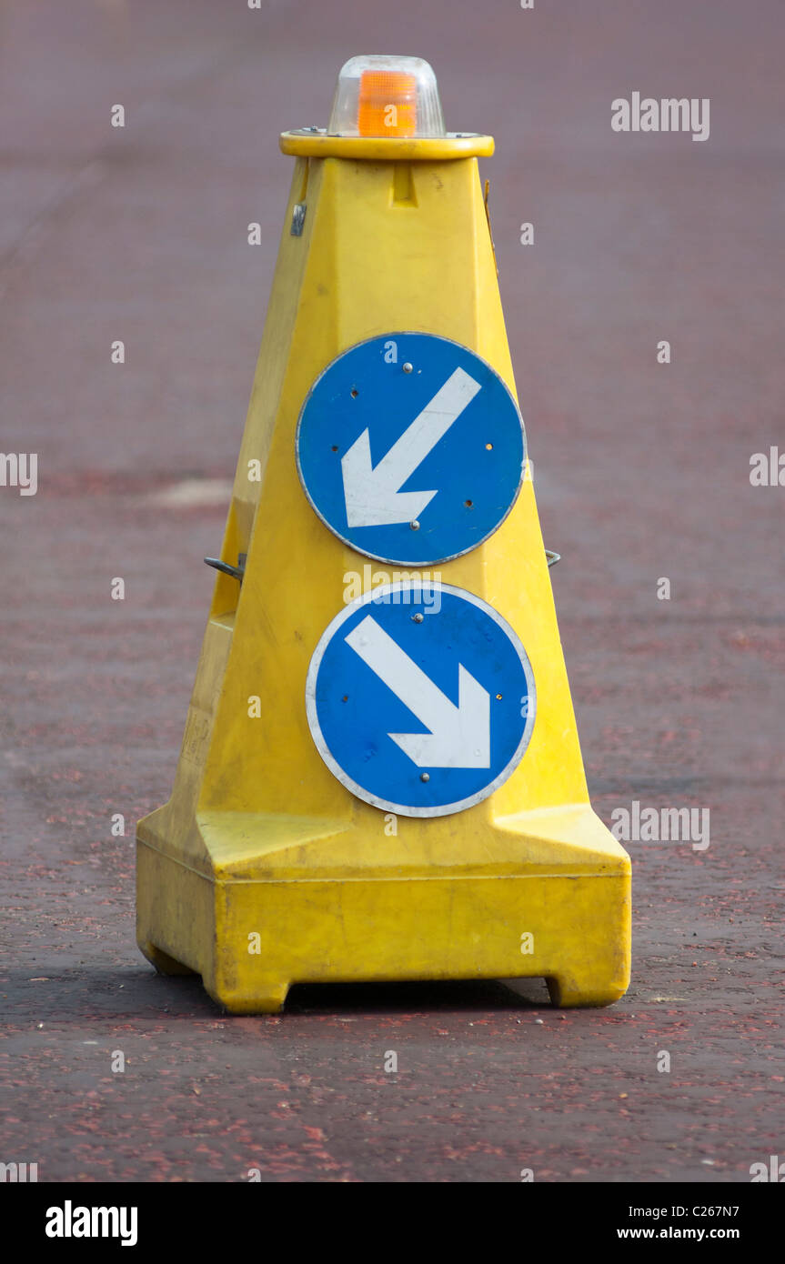 Direction choices left right hi-res stock photography and images - Alamy