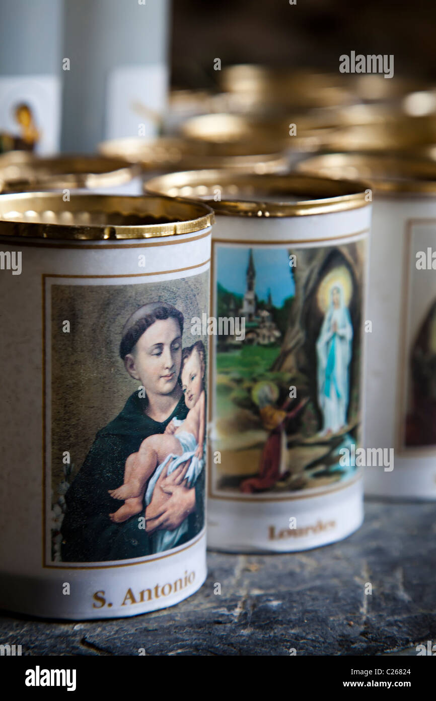 Religious candles hi-res stock photography and images - Alamy