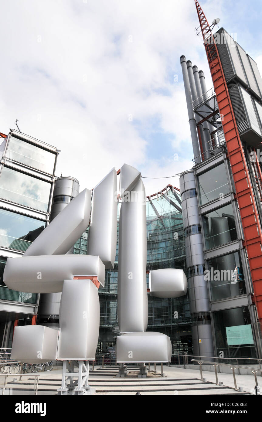 Channel 4 building Logo sculpture horseferry road Stock Photo - Alamy