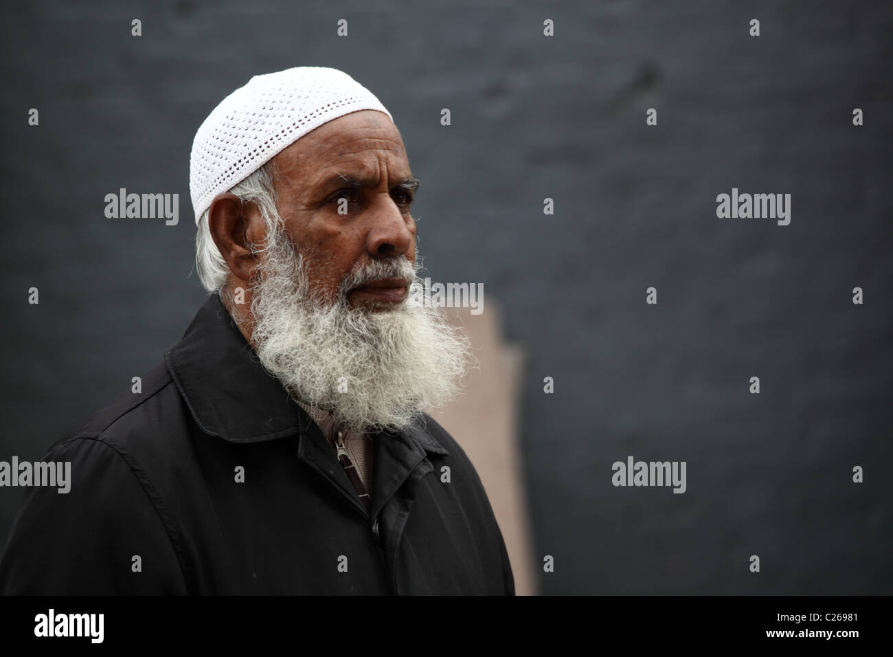 Pakistani man portrait hi-res stock photography and images - Alamy