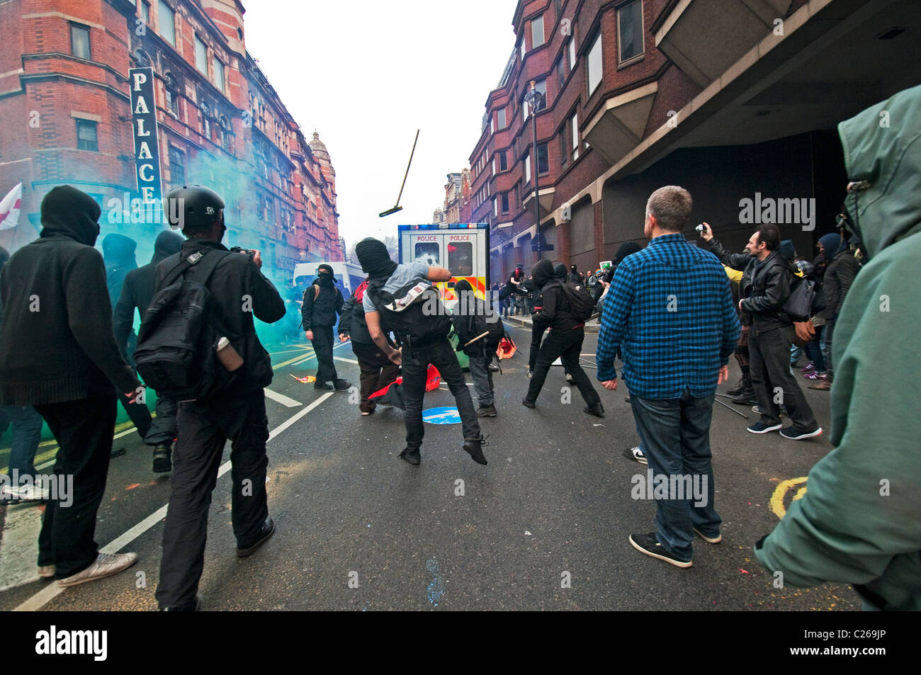 Conflict between police and rioters at 'March for the Alternative ...