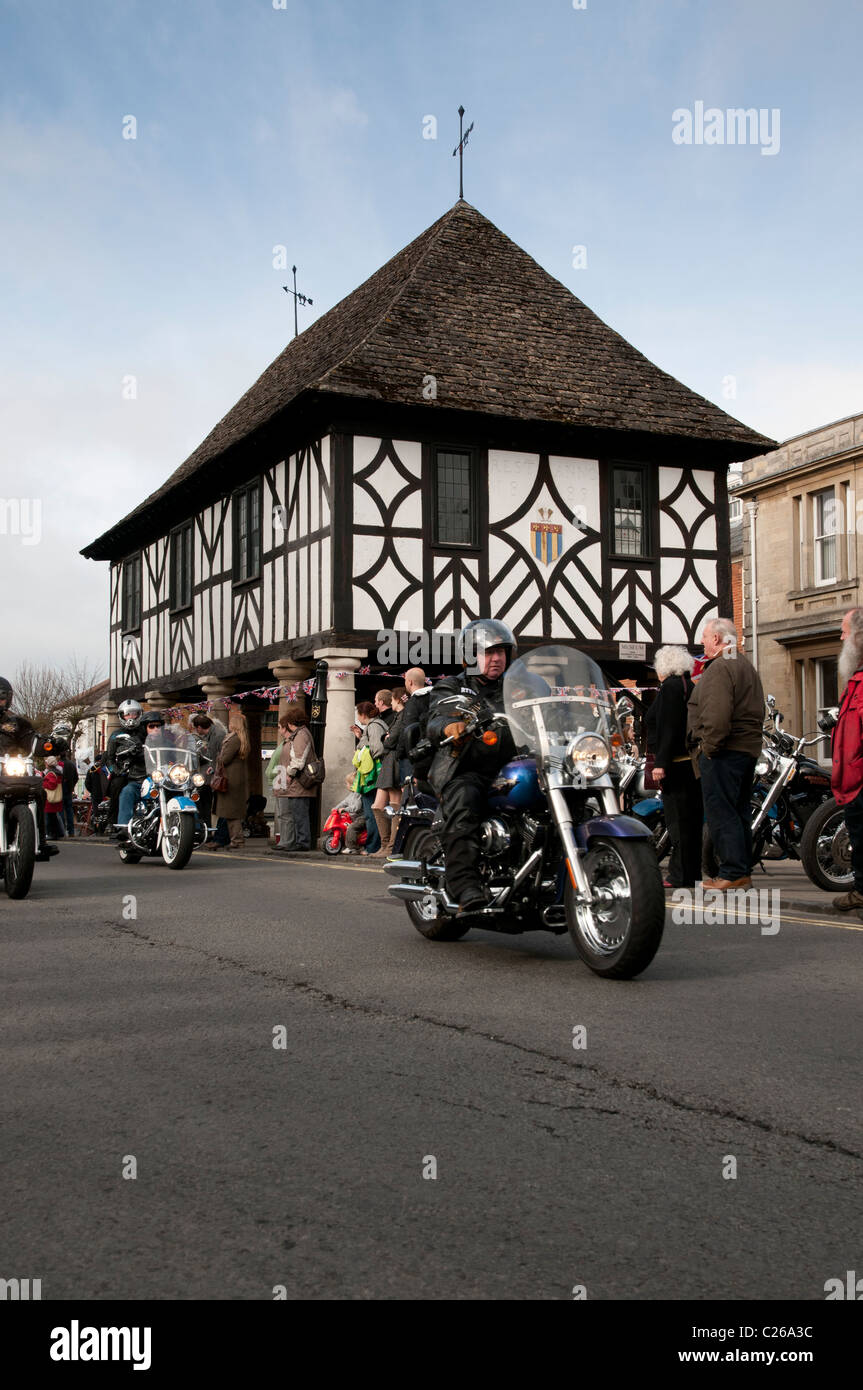 Motorcyclists taking part in the Ride of Respect Charity Event raising ...