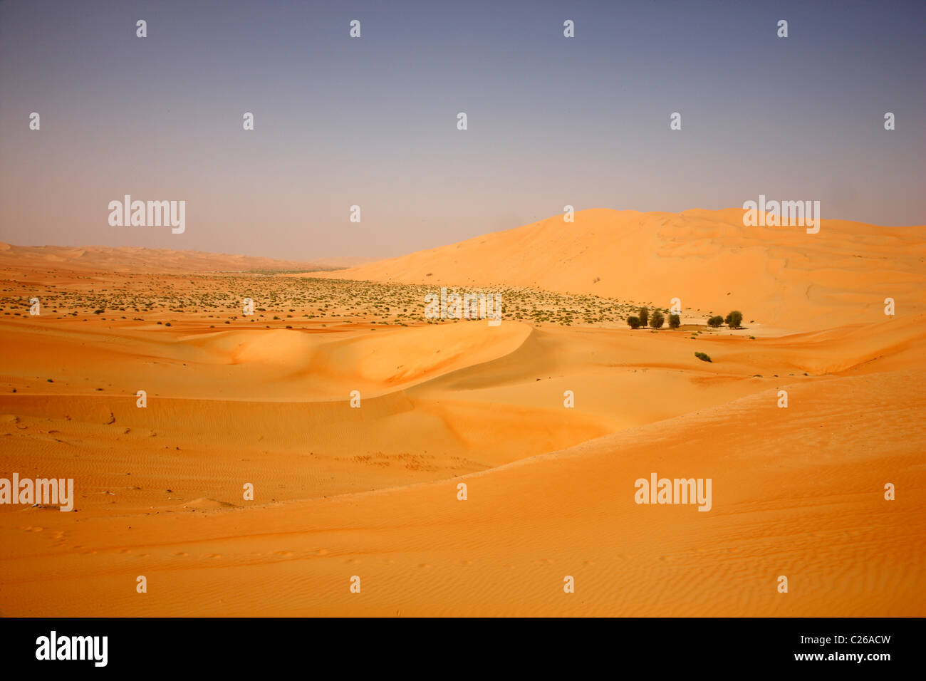 Rubal khali desert hi-res stock photography and images - Alamy