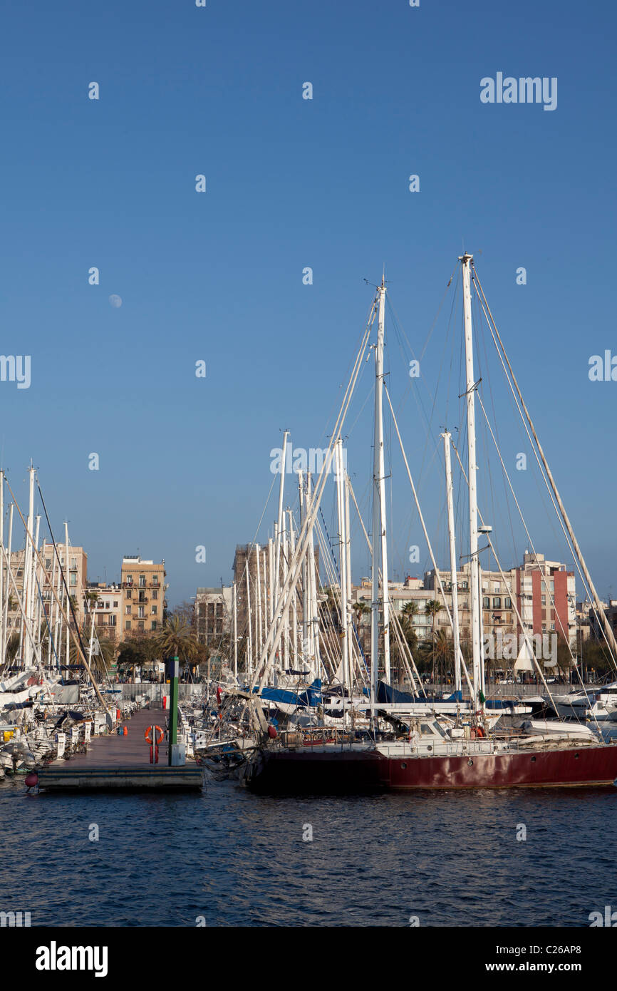 Harbor district barcelona hi-res stock photography and images - Alamy