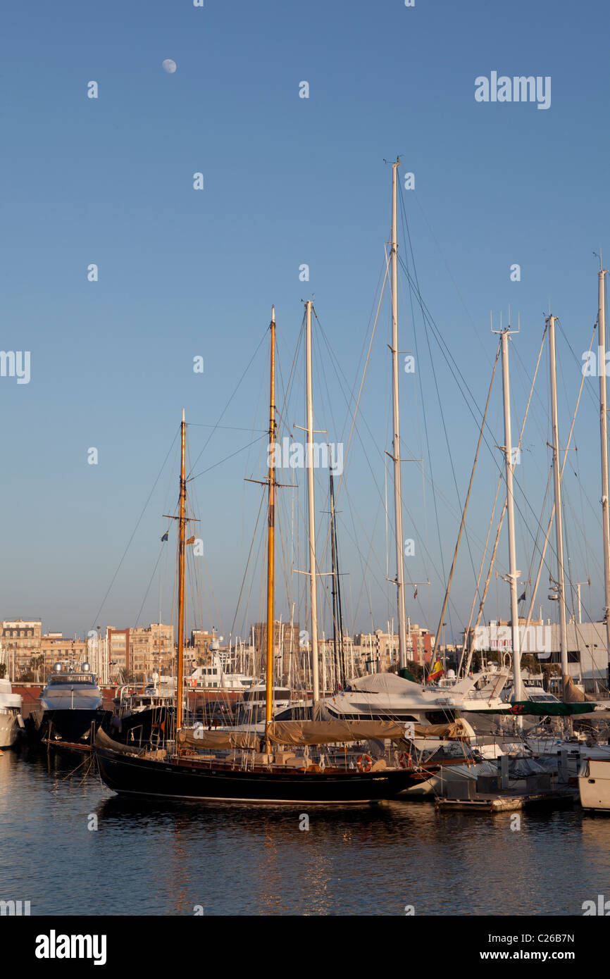 Barcelona harbor, Barcelona, Spain Stock Photo - Alamy