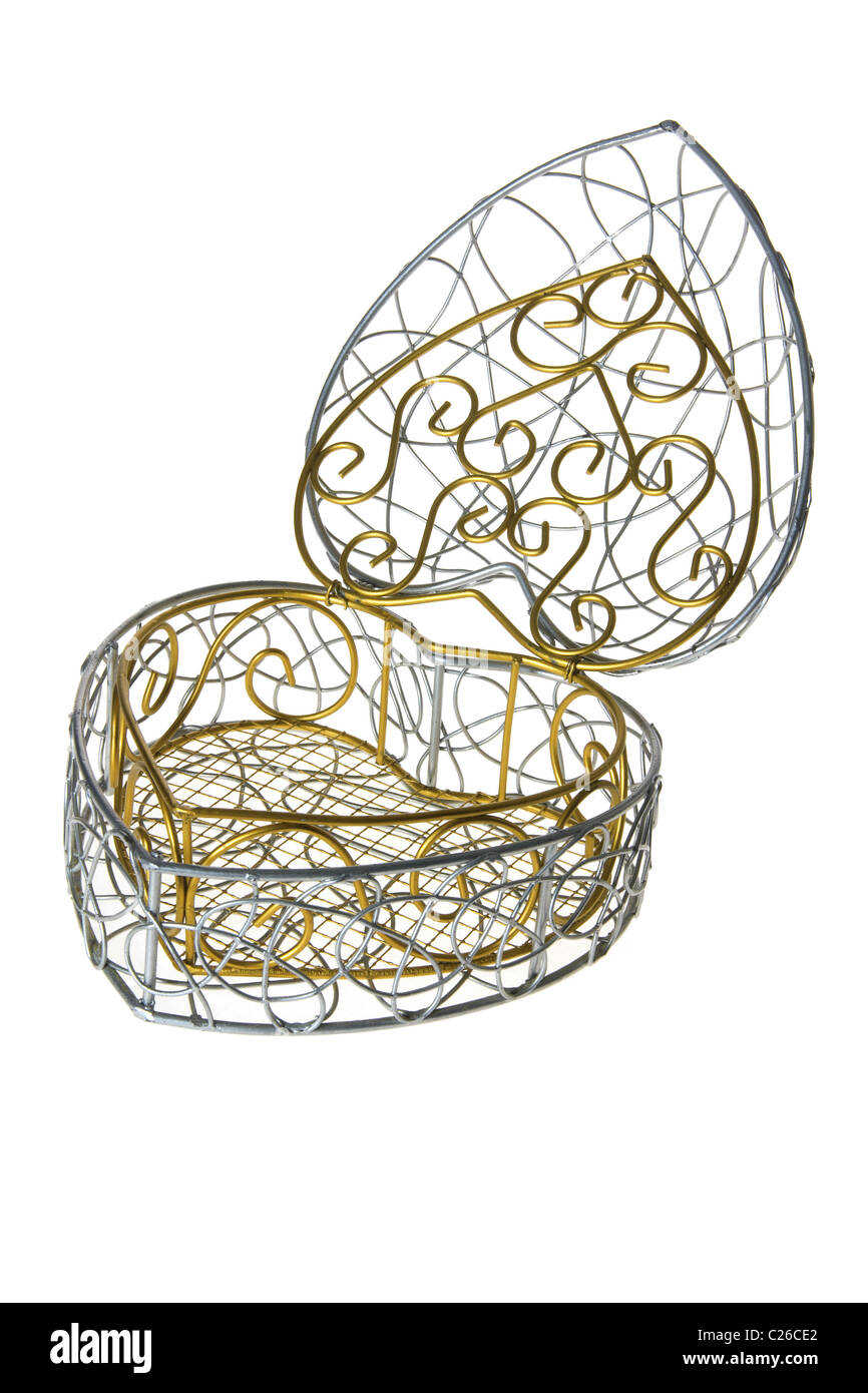 Heart shaped wire hi-res stock photography and images - Alamy