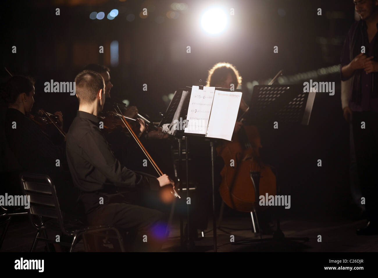 String quartet hi-res stock photography and images - Alamy