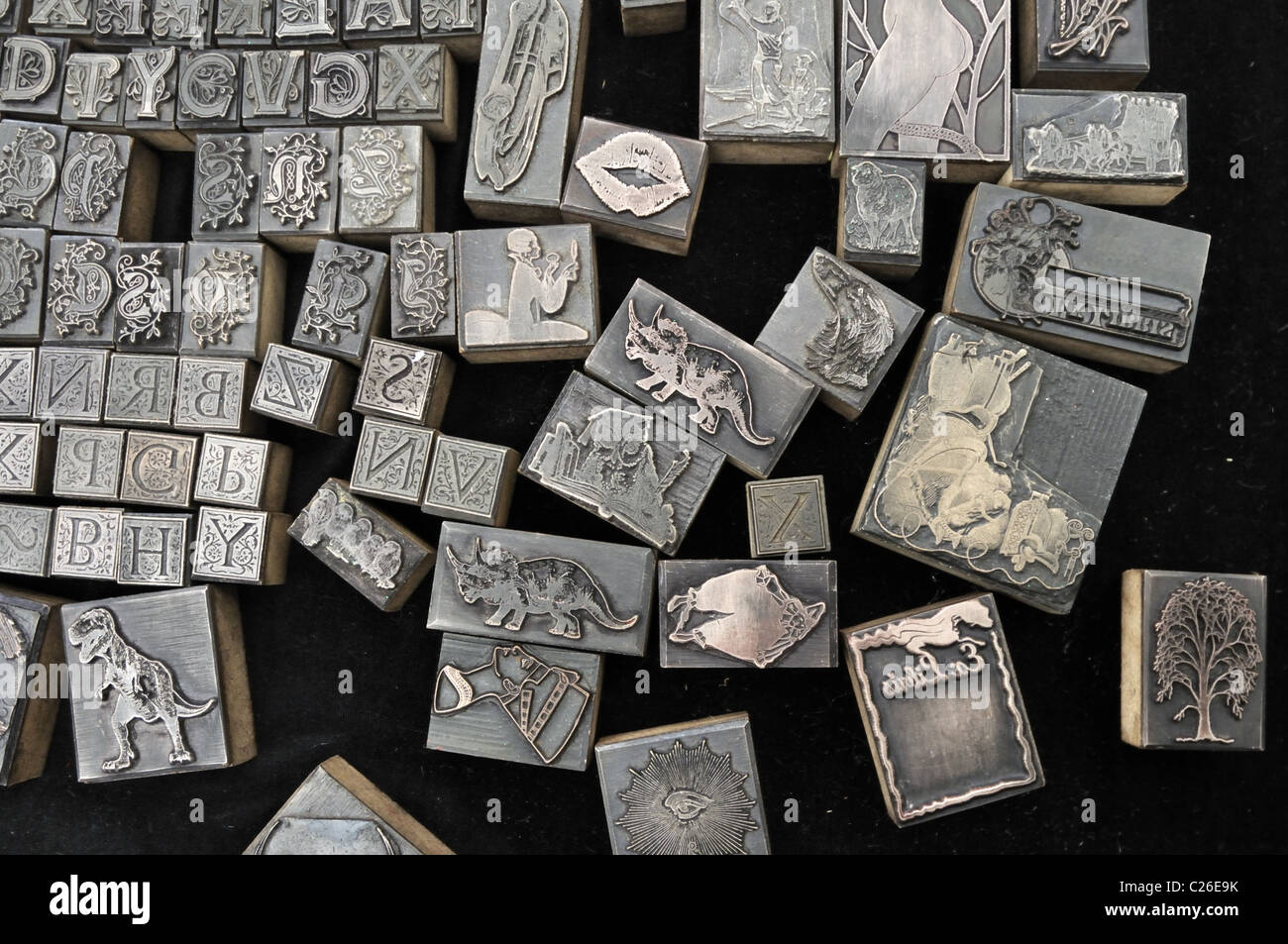 Typesetting blocks hi-res stock photography and images - Alamy