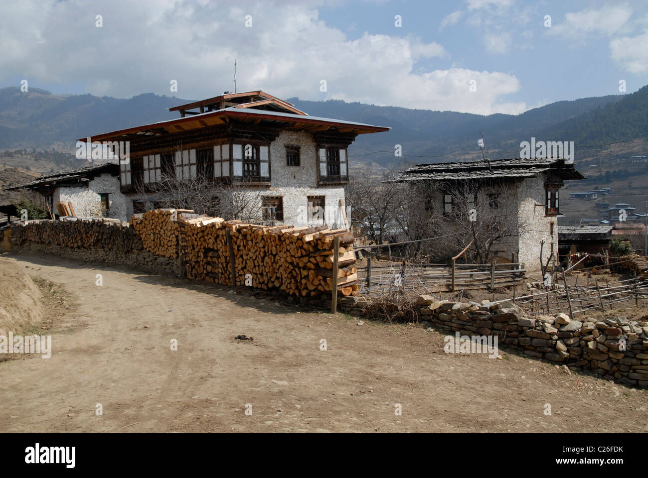 Farm haus hi-res stock photography and images - Alamy