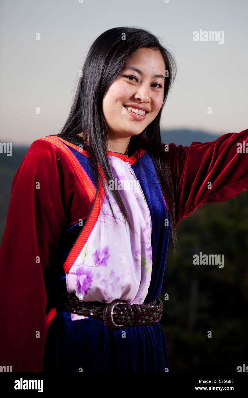 Lisu tribe woman hi-res stock photography and images - Alamy