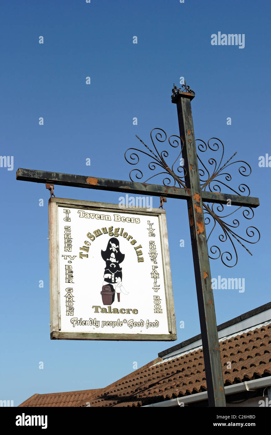 The smugglers inn hi-res stock photography and images - Alamy