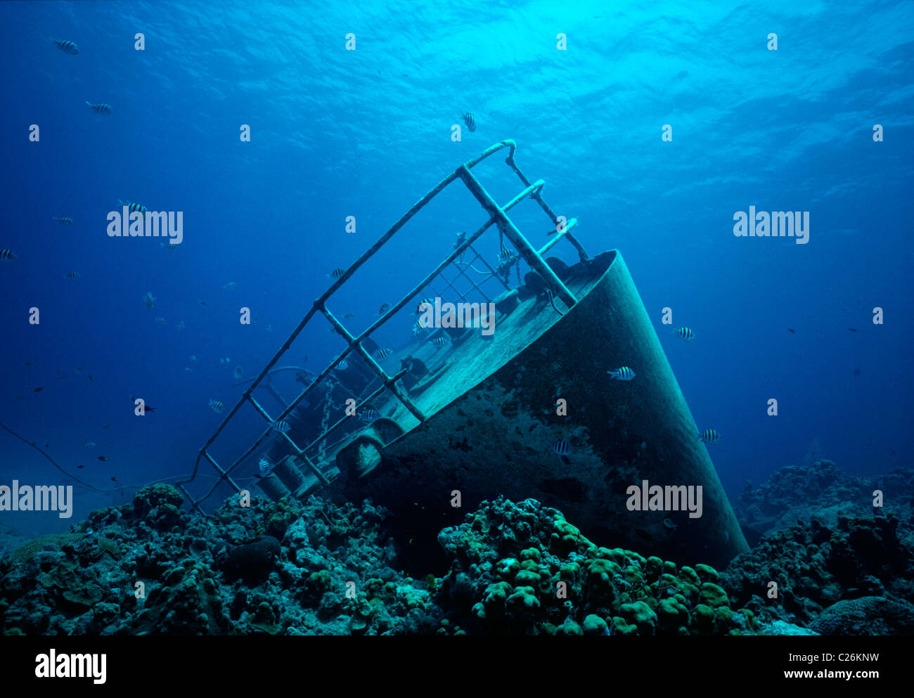 Shipwreck hi-res stock photography and images - Alamy