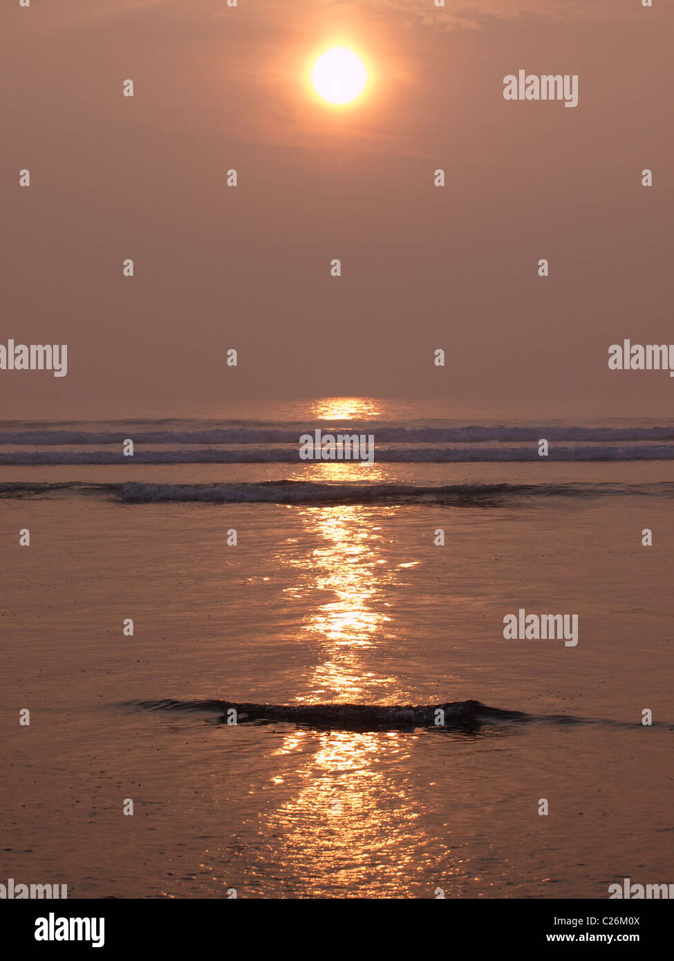 Bright sun reflecting over sea hi-res stock photography and images - Alamy